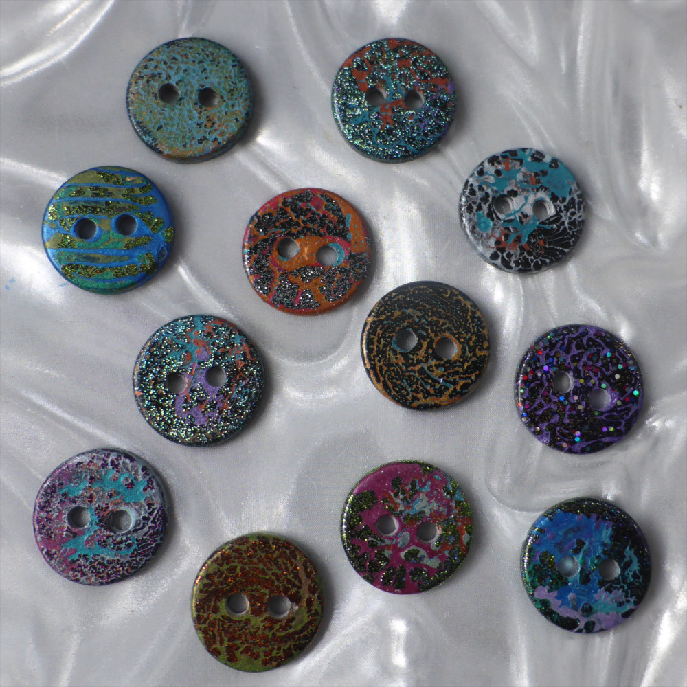these 12 small round buttons for £13.00 (#60) – McAnaraks